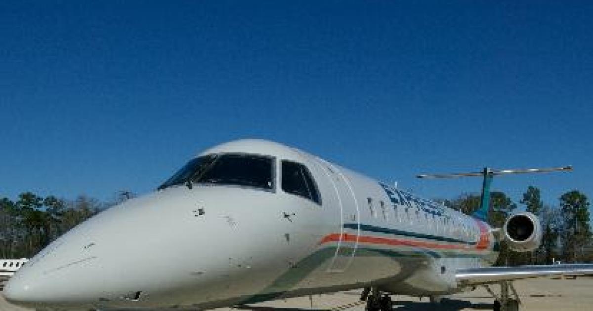 ExpressJet Shutting Down - The Santa Barbara Independent