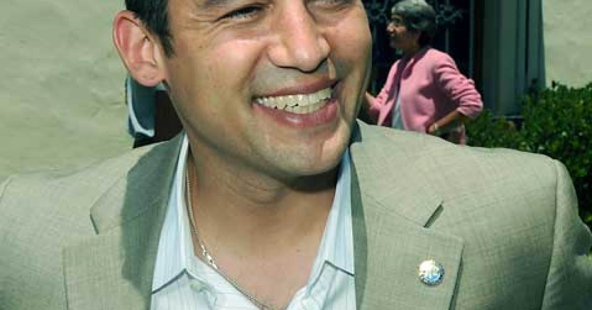 Williams Makes It Official - The Santa Barbara Independent