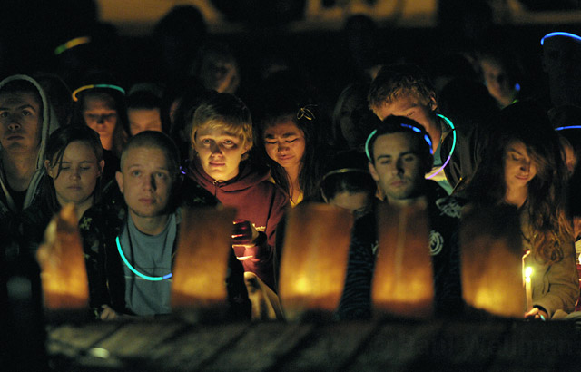 Vigil for Shark Attack Victim - The Santa Barbara Independent