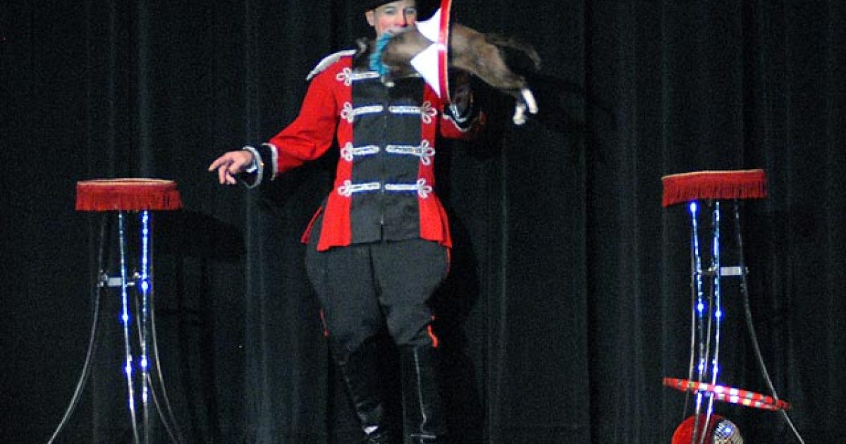 Acrobatic Animals - The Santa Barbara Independent