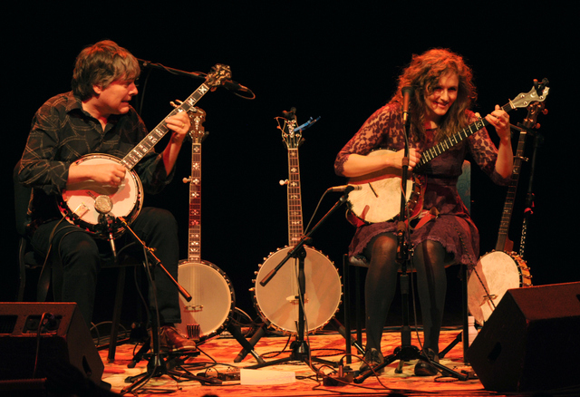 Review: Béla Fleck and Abigail Washburn at Campbell Hall - The Santa ...