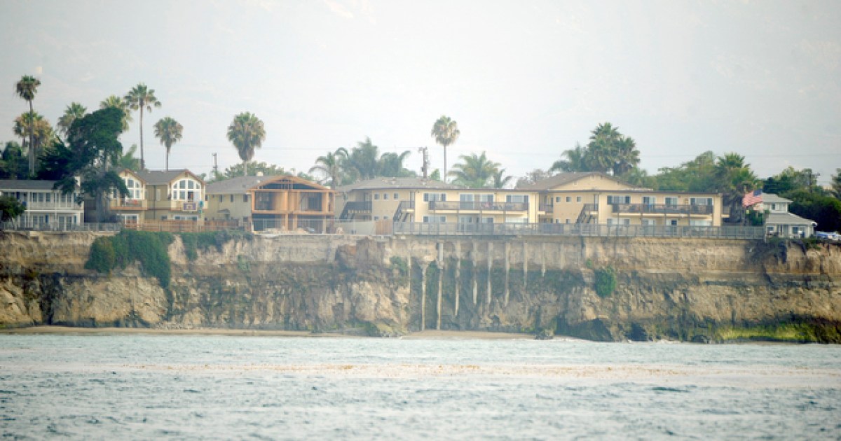 Eroding Isla Vista Cliffs a Problem This Winter? – The Santa Barbara ...