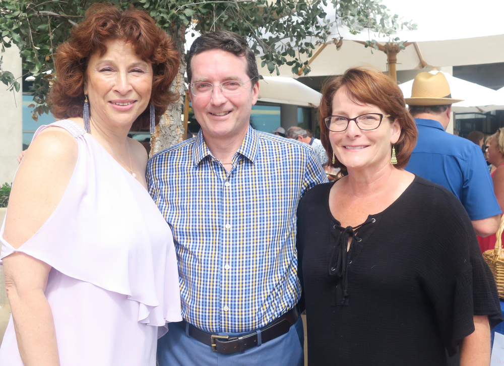 Sansum Diabetes Center Holds Taste of the Vine - The Santa Barbara ...