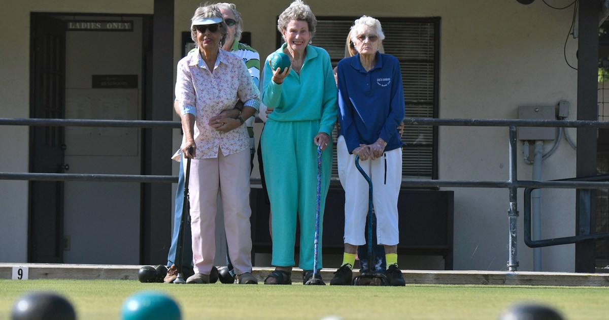 Lawn Bowling Keeps Players for Life - The Santa Barbara Independent