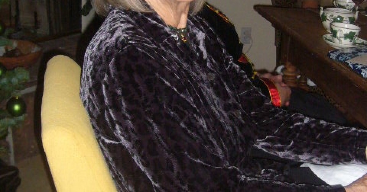 Diana Estep - The Santa Barbara Independent