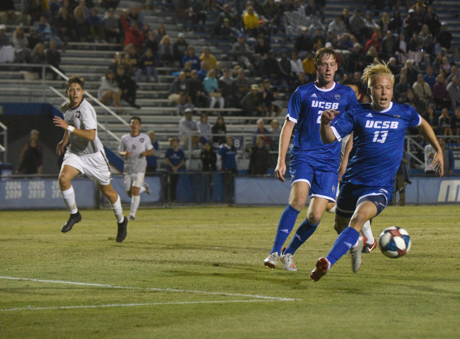 UCSB’s Awesome Autumn of Athletics - The Santa Barbara Independent