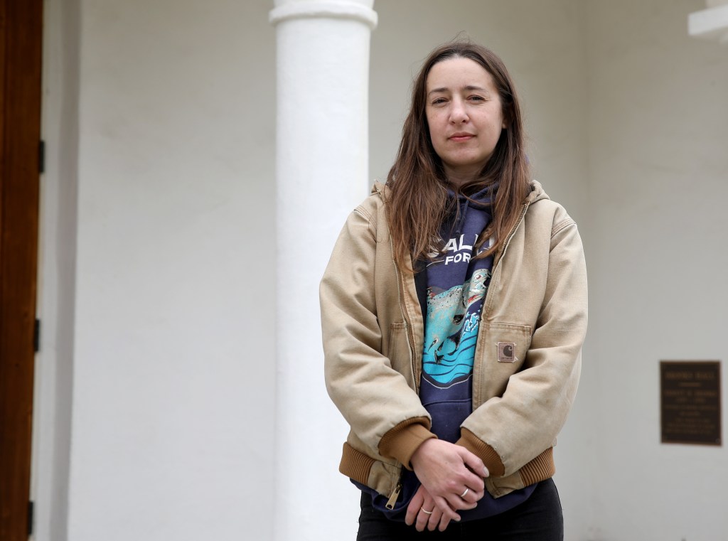 Review | Monica Bartos’s ‘Gratitude’ - The Santa Barbara Independent