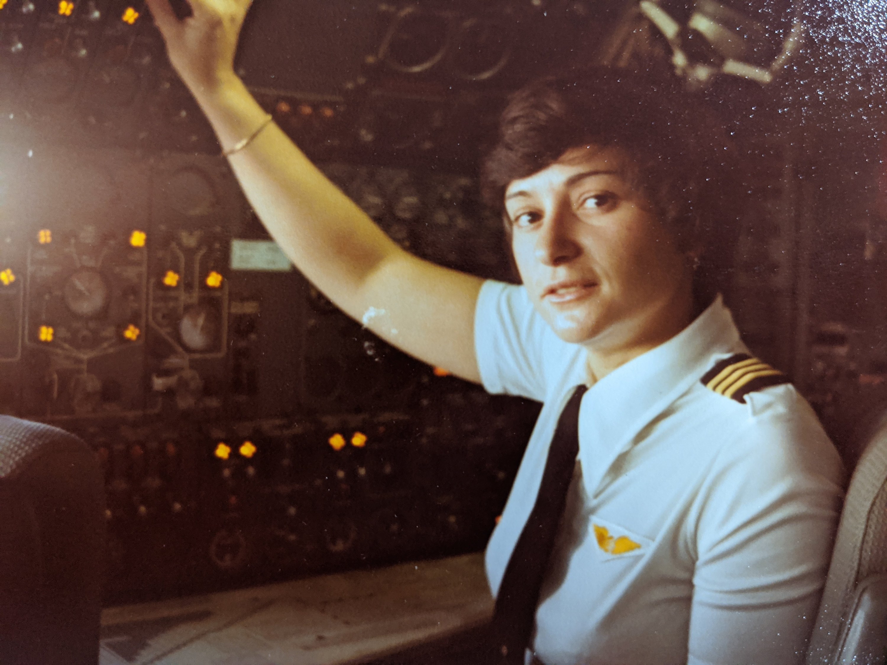Female Pilot Captain Karen M. Kahn Still Flying High - The Santa ...