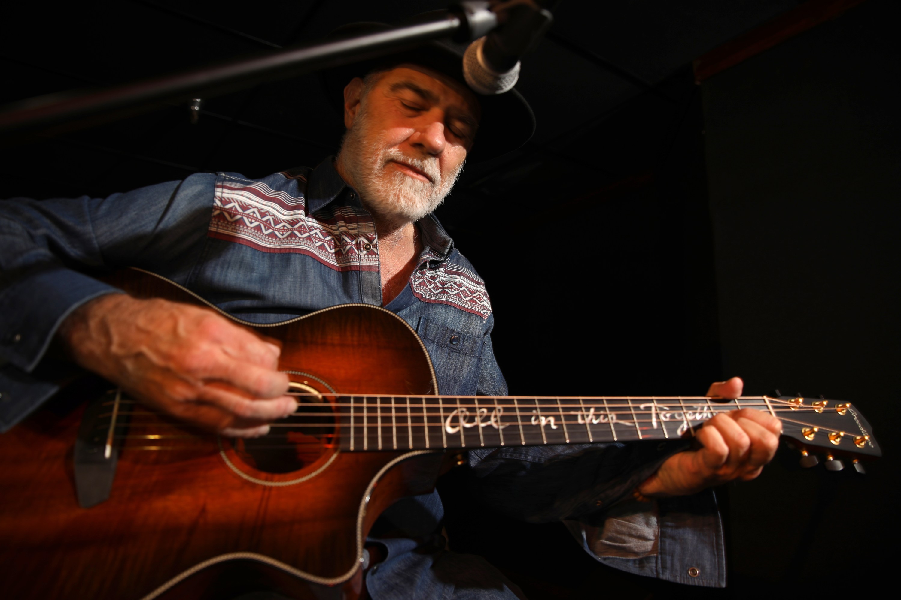 Solvang’s Lost Chord Guitars - The Santa Barbara Independent