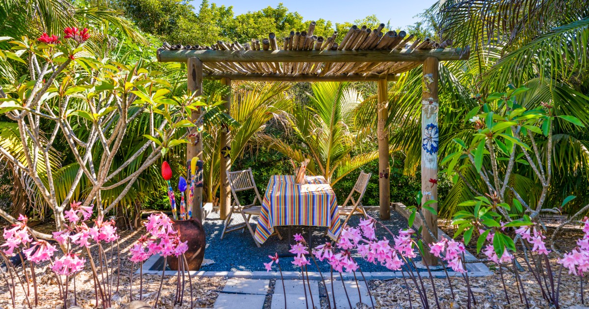 Pool, Palapa, Patio … Paradise - The Santa Barbara Independent