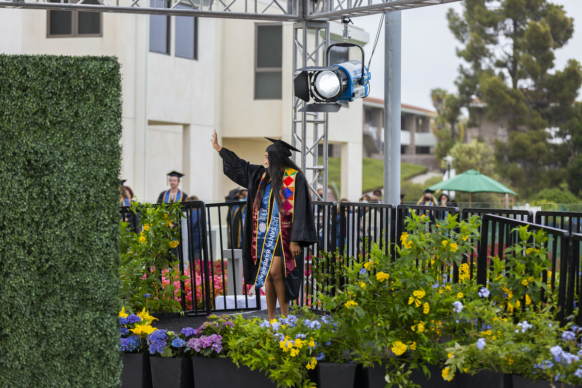 Oprah to UCSB’s Class of 2021: You Made It Through Pandemic Obstacles ...