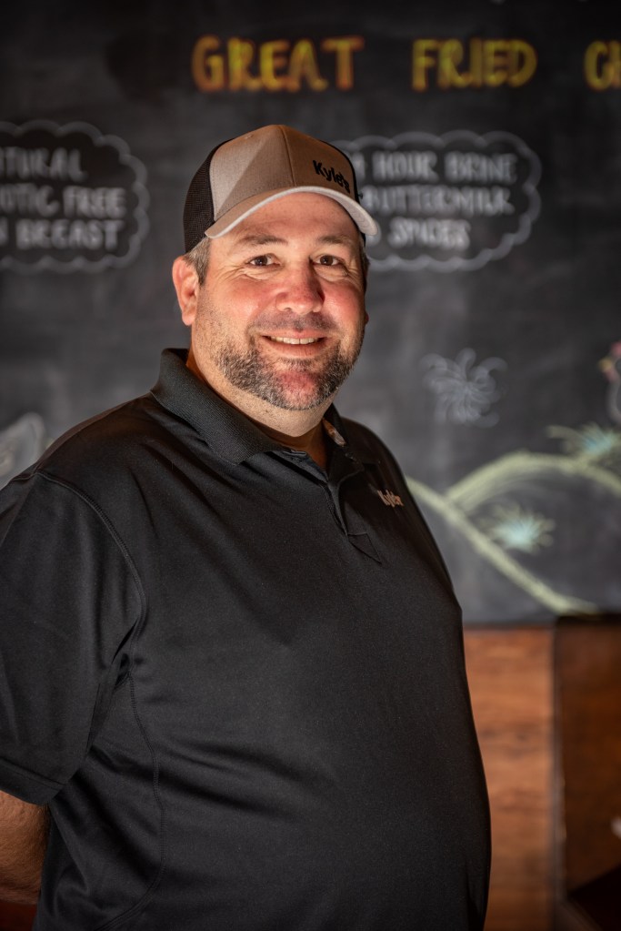 Crunchy Meets Spicy at Kyle’s Chicken House in Isla Vista - The Santa ...