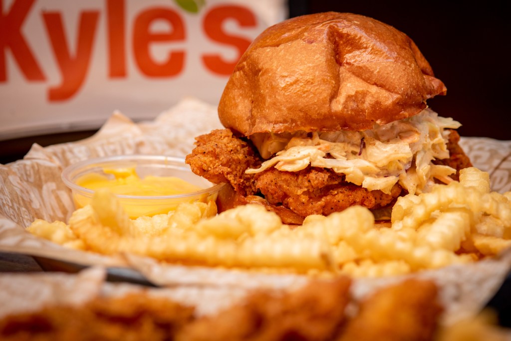 Crunchy Meets Spicy at Kyle’s Chicken House in Isla Vista - The Santa ...