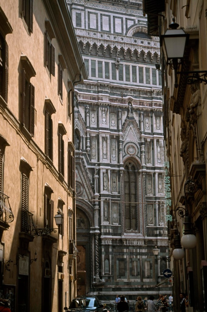 A Walk Through the Tuscan Countryside, Visiting the Hill Towns - The ...