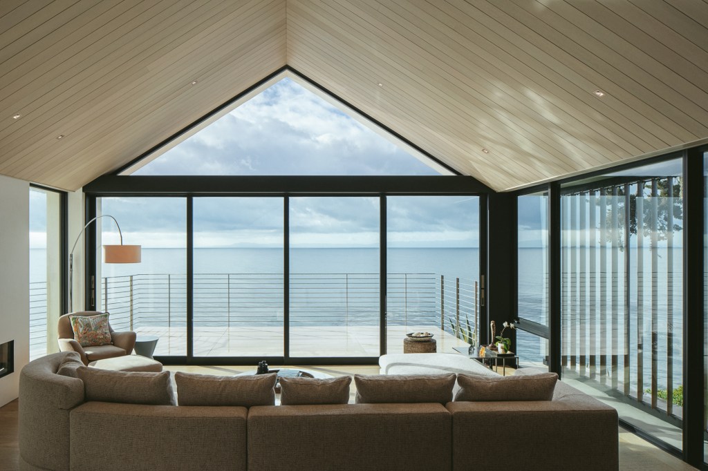 Mesa Modern With a View - The Santa Barbara Independent