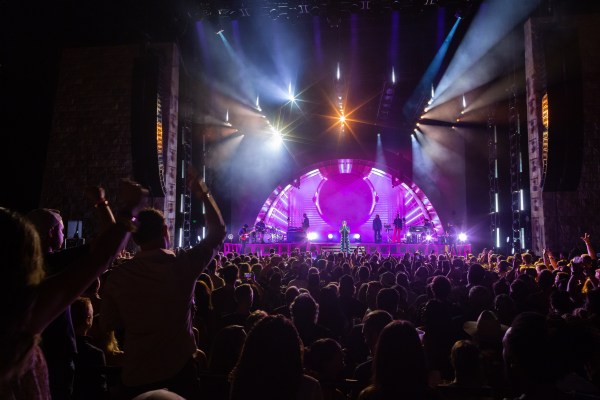Review | Leon Bridges at the Santa Barbara Bowl - The Santa Barbara ...