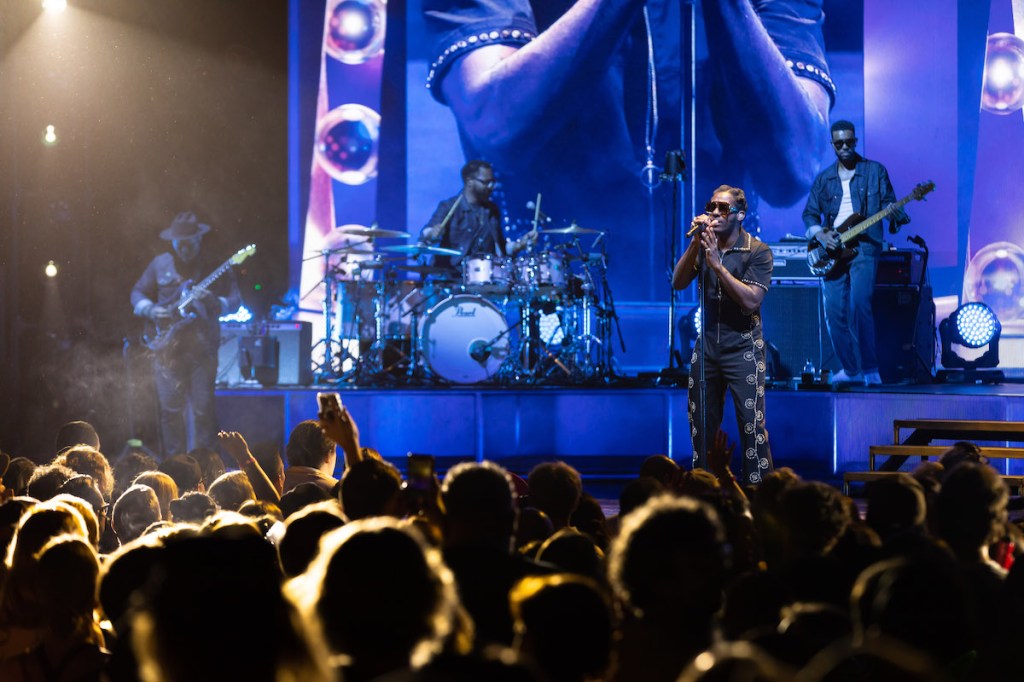 Review | Leon Bridges at the Santa Barbara Bowl - The Santa Barbara ...
