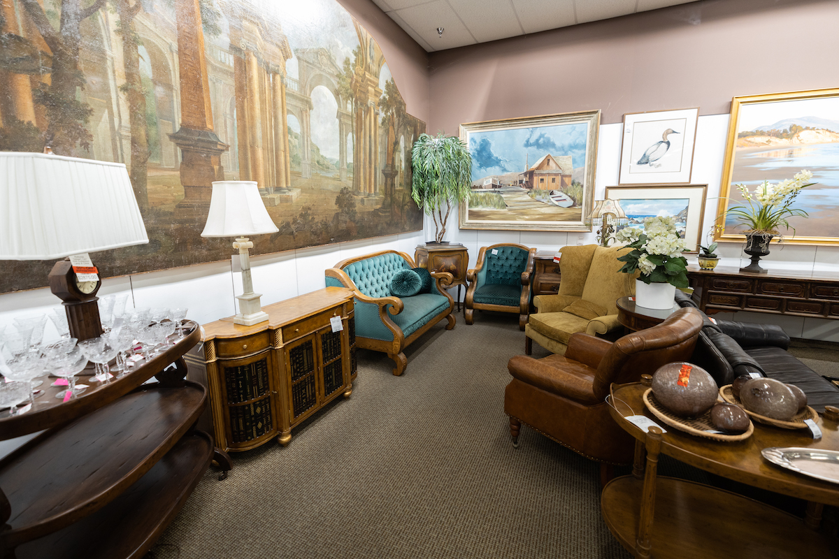 Lady Ridley-Tree’s Chic and Showy Wardrobe Going Up for Auction - The ...