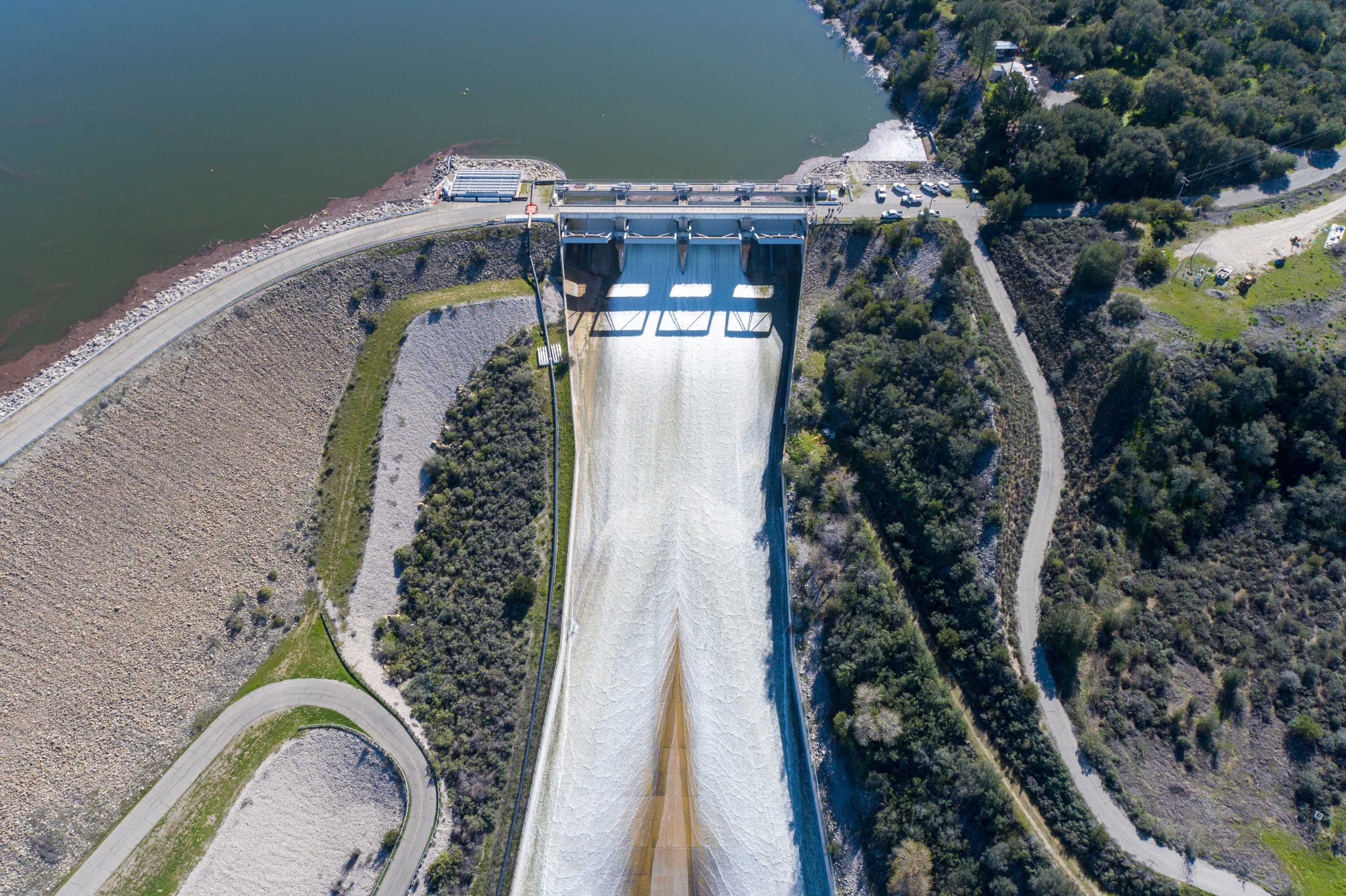 Lake Cachuma Spills for First Time in More than a Decade - The Santa ...
