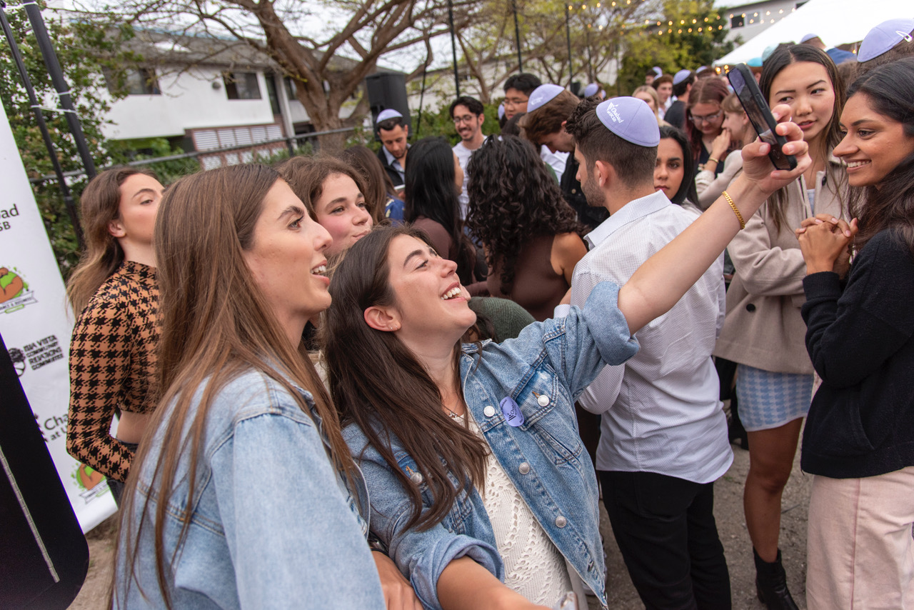 Bringing Together the Community at UCSB Mega Shabbat - The Santa ...