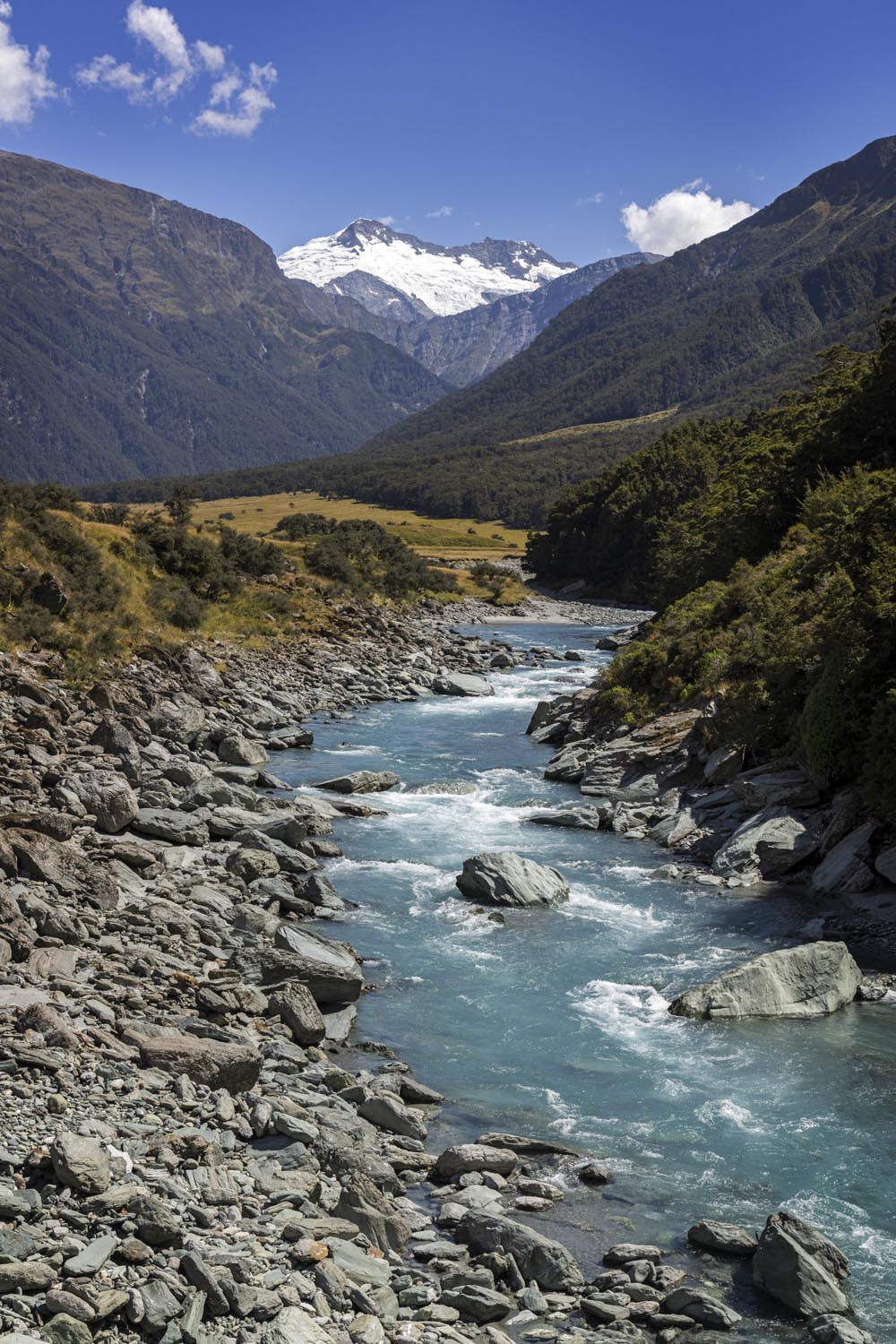 Exploring Aotearoa, Māori for The Land of the Long White Cloud - The ...