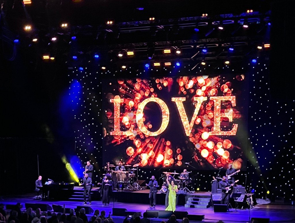Review | Diana Ross Still Reigns Supreme - The Santa Barbara Independent