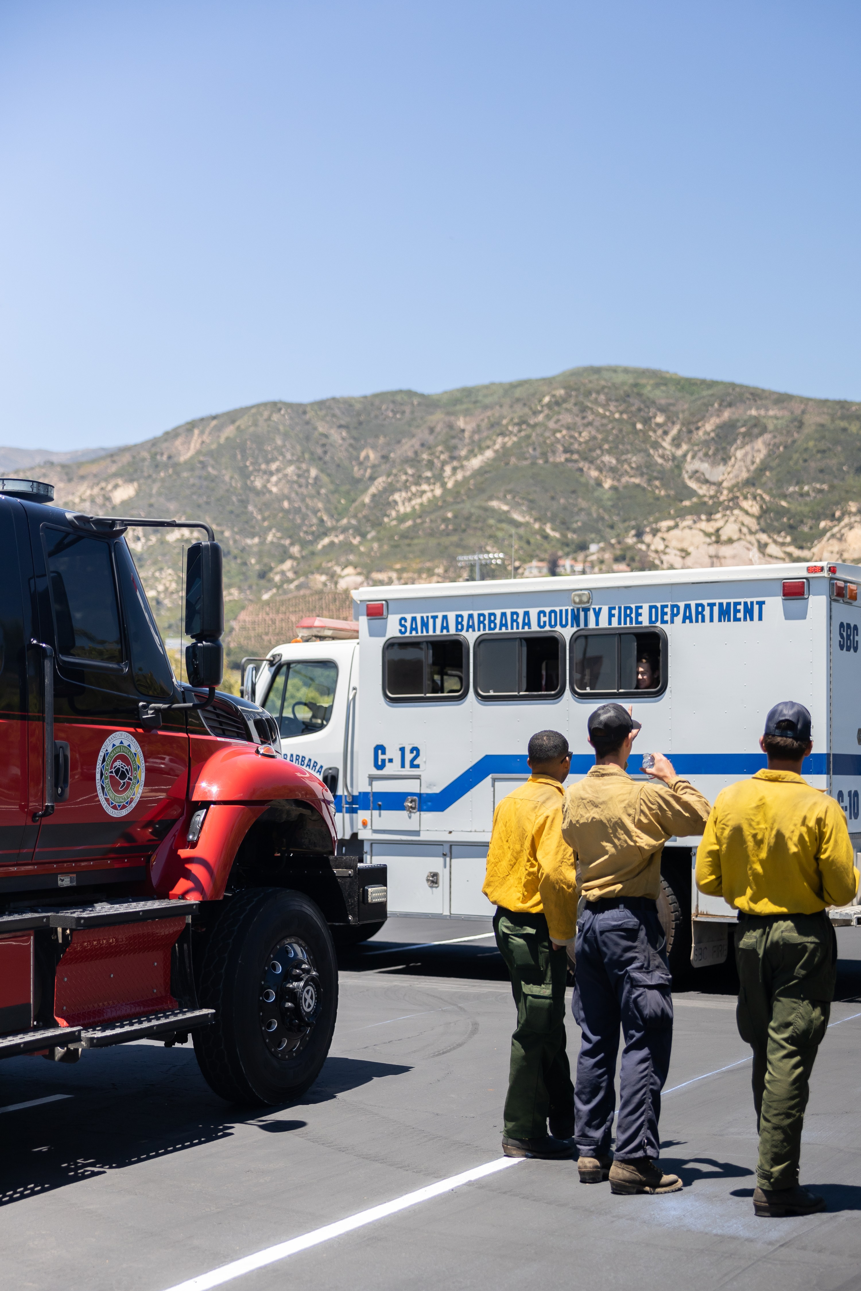 Fire Crews Battle Half-Acre Blaze near Carpinteria High School - The ...