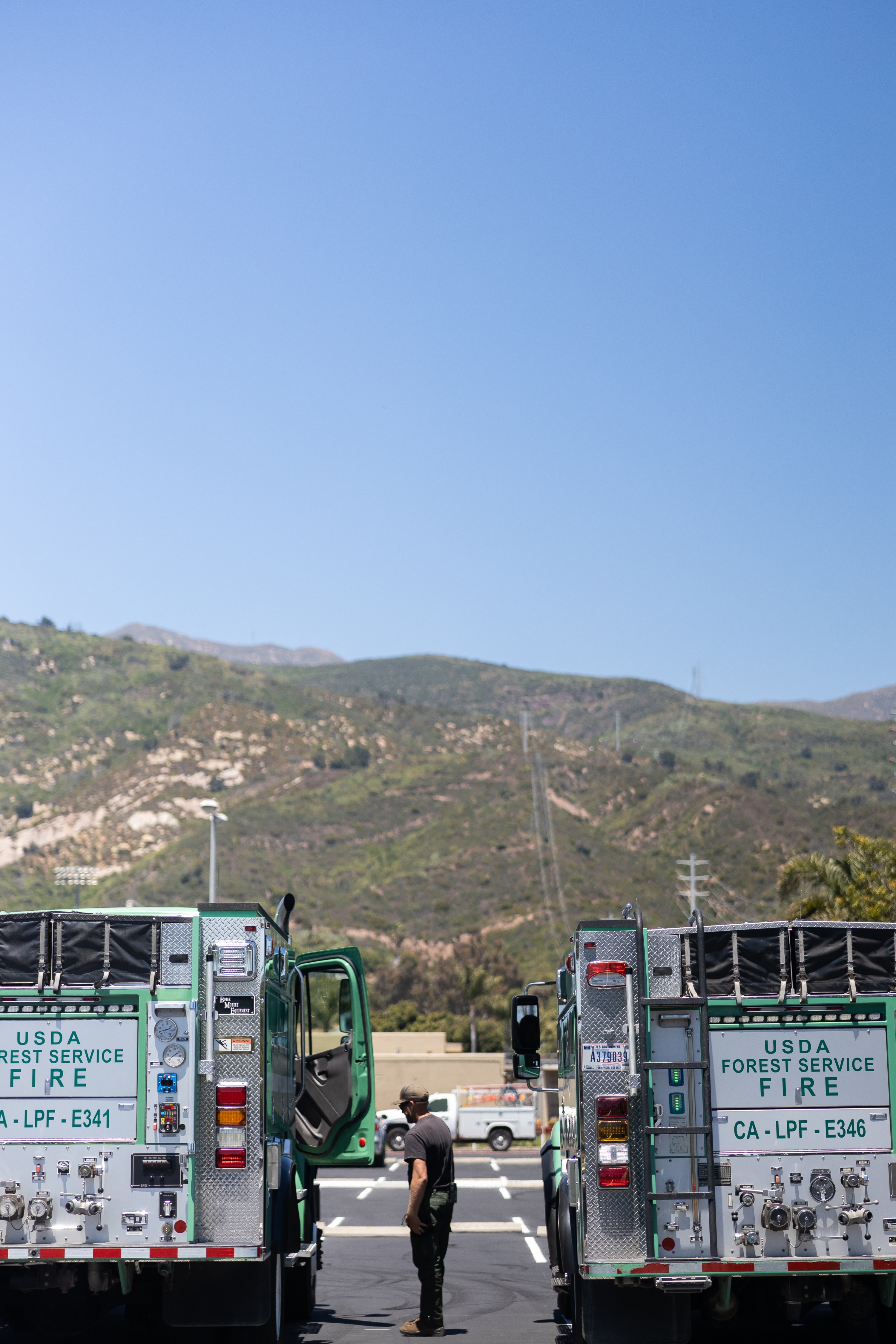 Fire Crews Battle Half-Acre Blaze near Carpinteria High School - The ...
