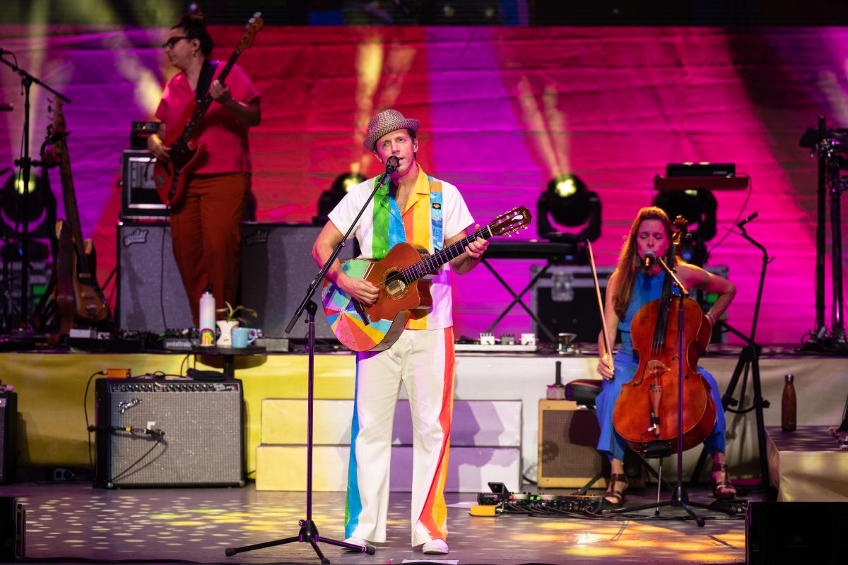 Music Review | Jason Mraz at the Santa Barbara Bowl, July 21, 2023 ...