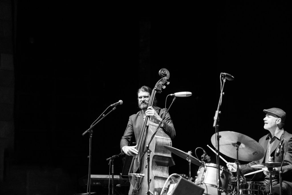 Van Morrison Doesn't Knock Socks Off, but Unlaces Shoes - The Santa ...