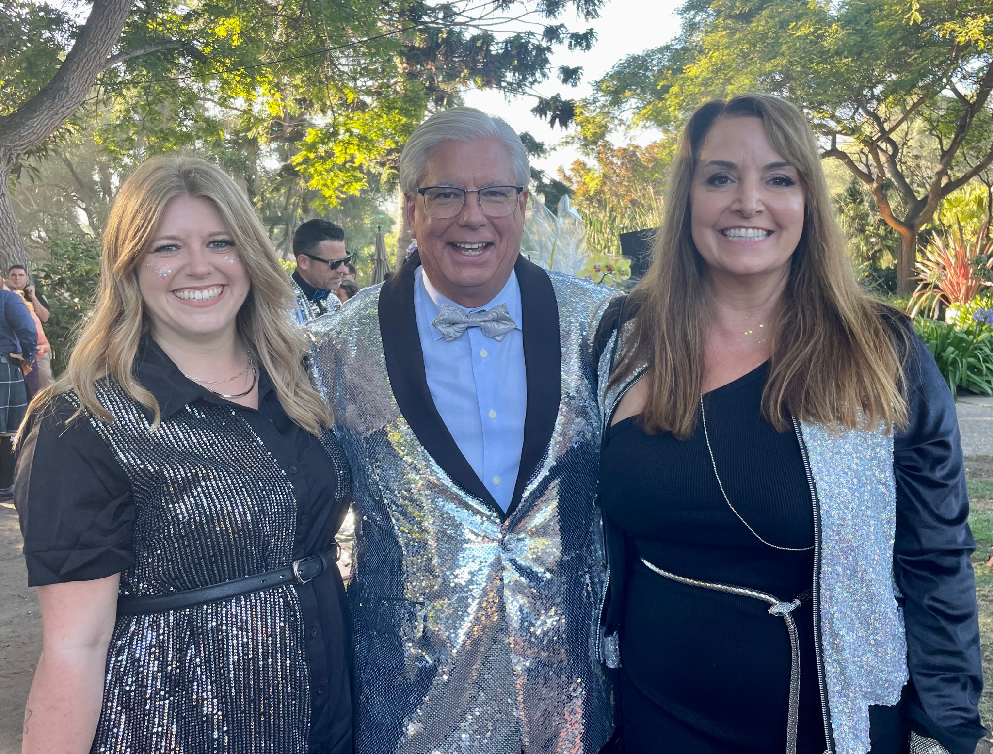 SB Zoo Celebrates with Sparkle & Shine Zoofari Ball - The Santa Barbara ...