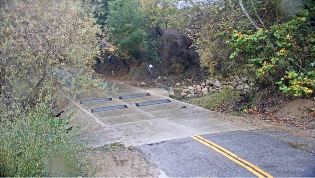 Santa Barbara Pounded by Rain Amid Flash Flood Warning - The Santa ...