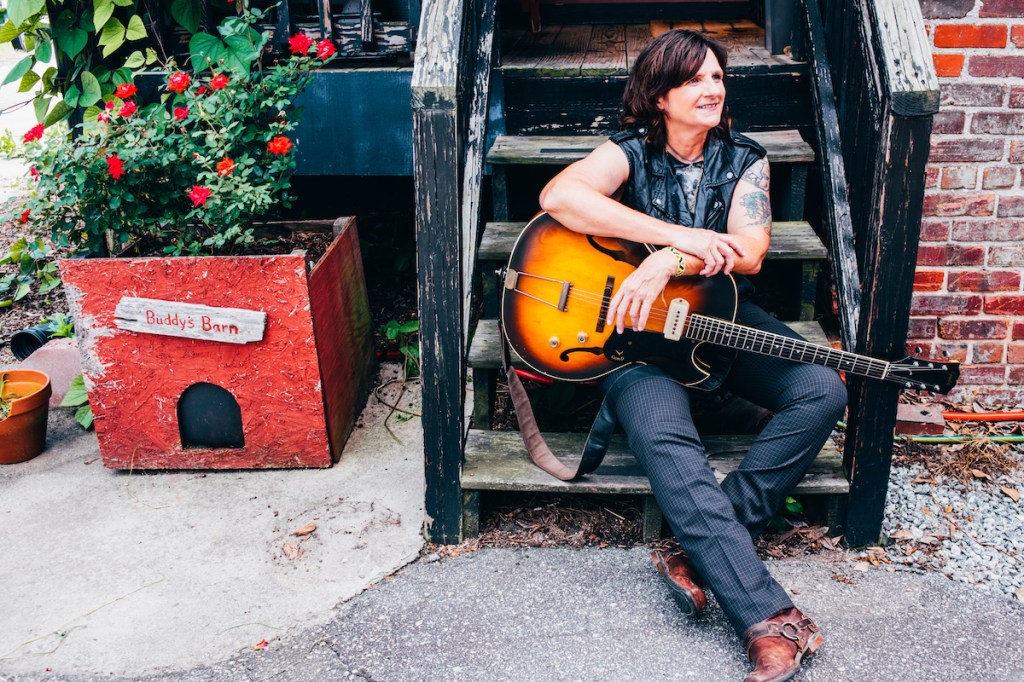 The Amy Ray Band Comes out West with ‘If It All Goes South’ - The Santa ...