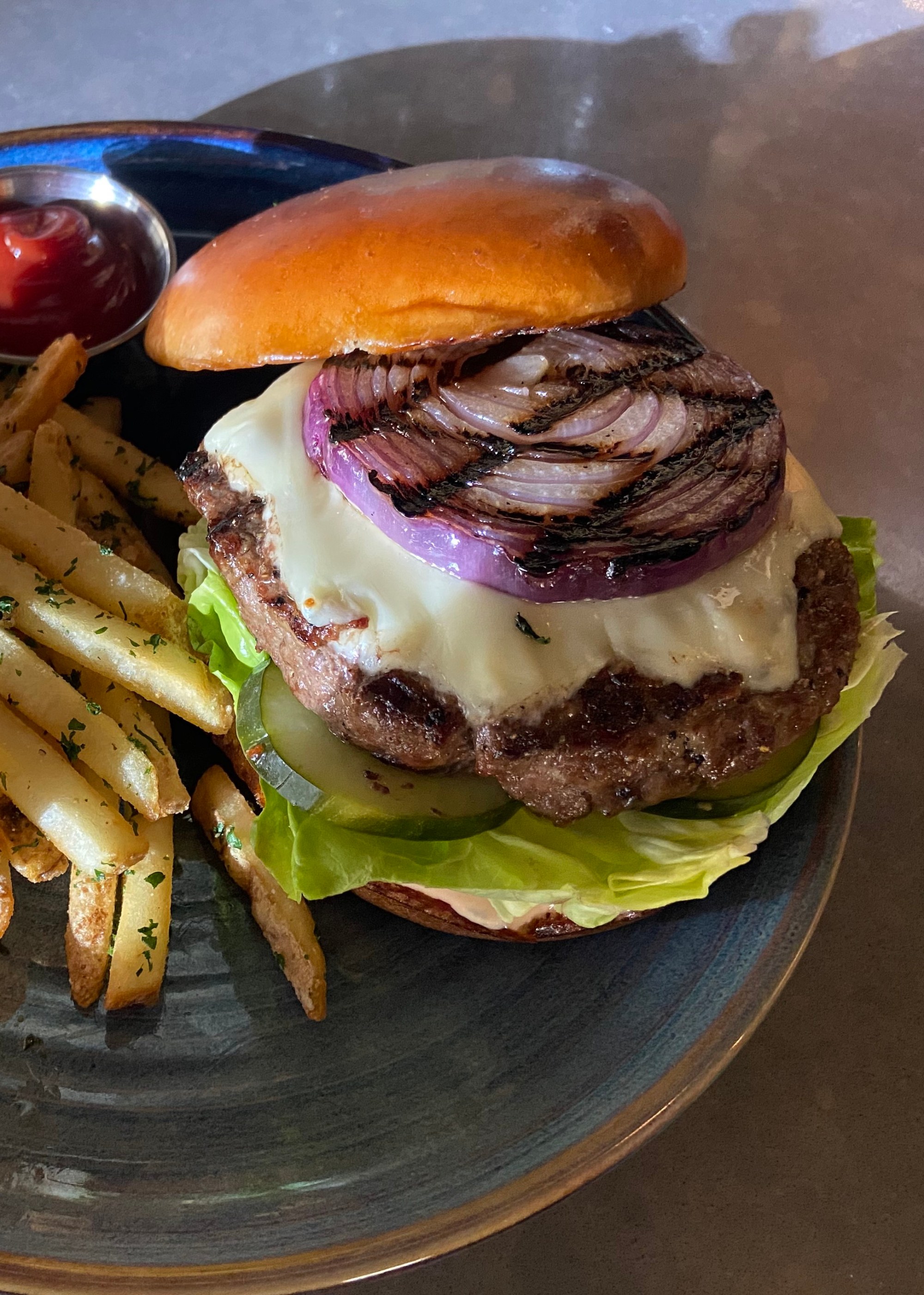 Santa Barbara’s Burger Bonanza - The Santa Barbara Independent