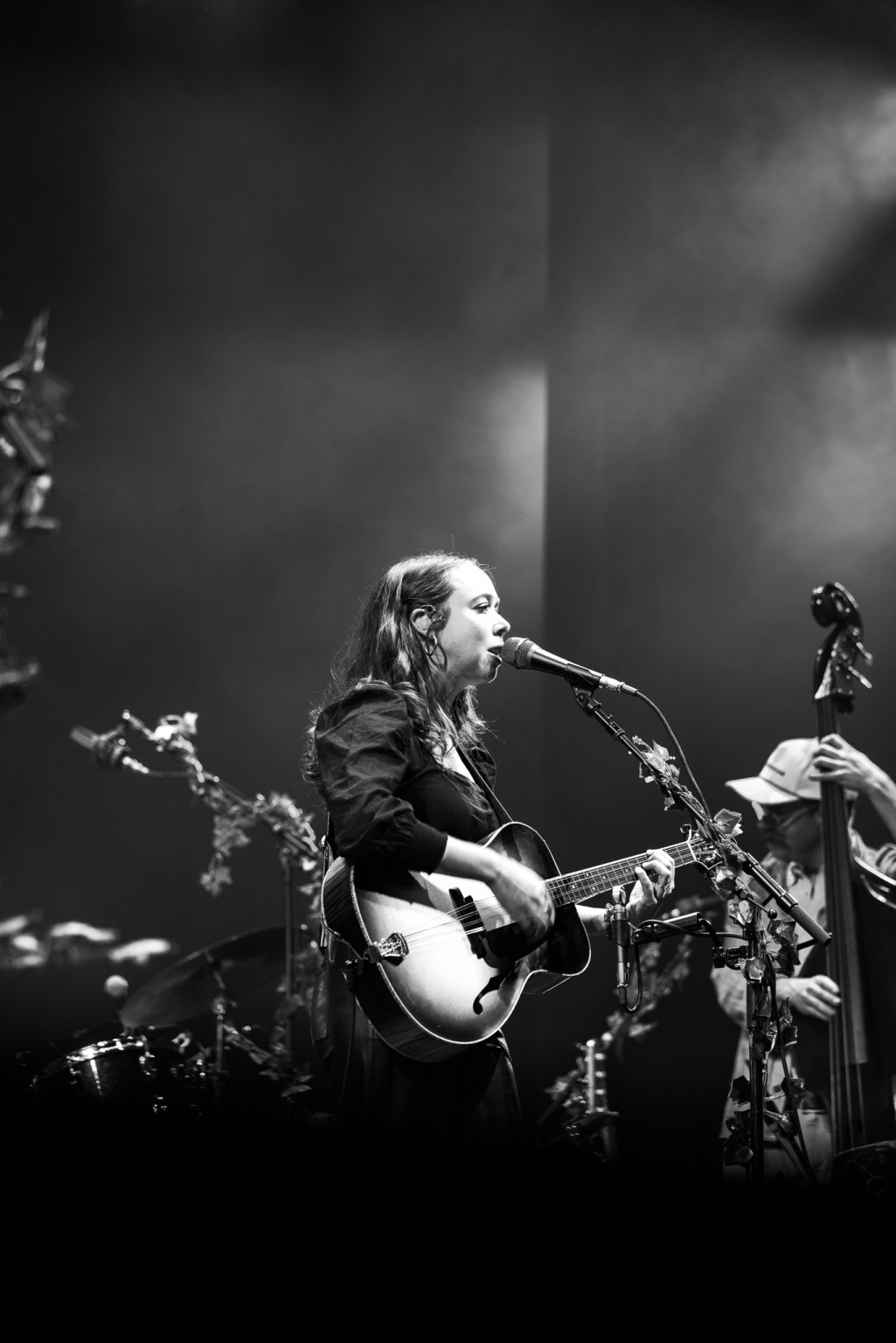 Review | Sarah Jarosz Busts Out of Bluegrass and Broadens Her Reach ...
