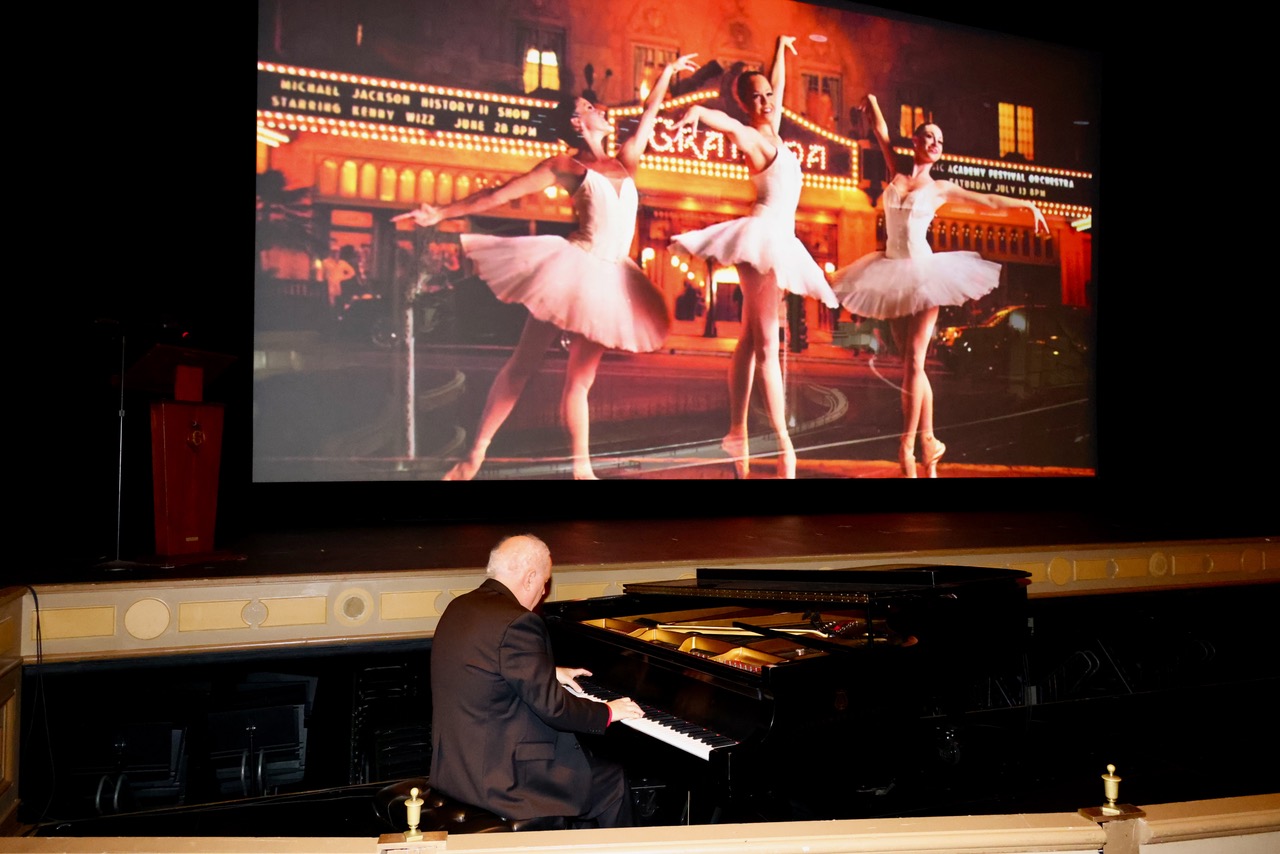 G Spotlighting - The Santa Barbara Independent