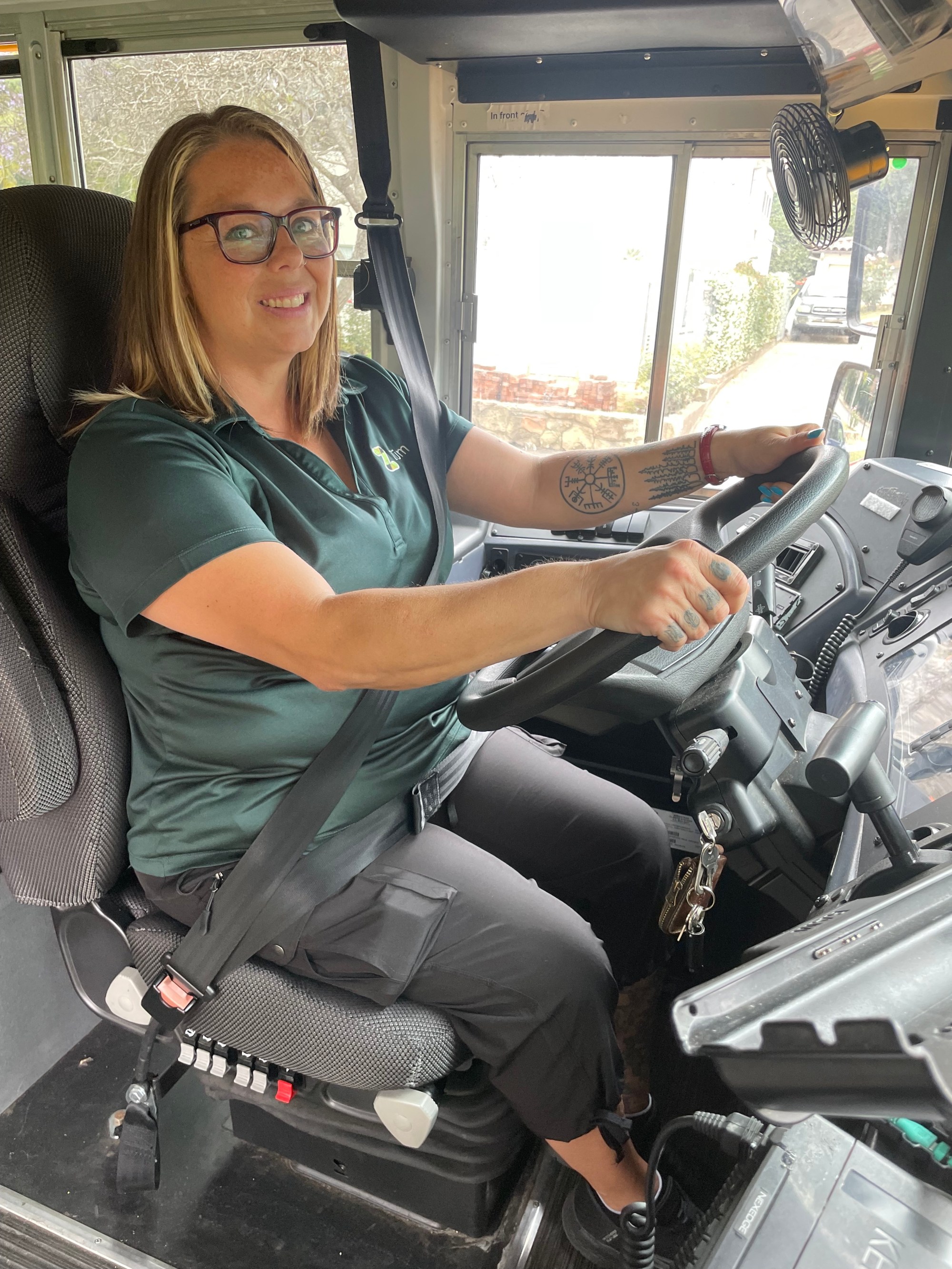 Santa Barbara Unified Hires a School Bus Service - The Santa Barbara ...