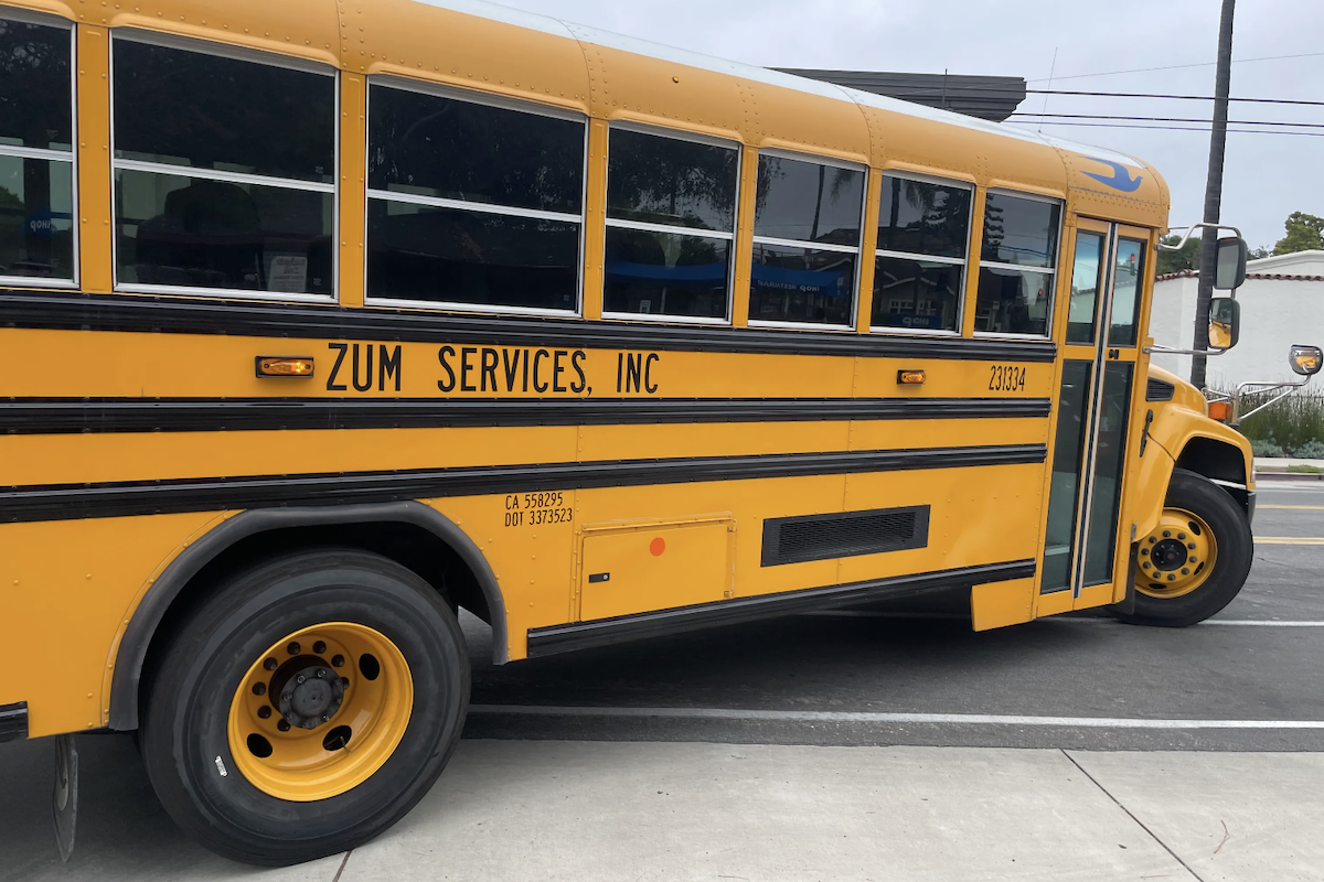 Santa Barbara Unified Hires a School Bus Service - The Santa Barbara ...