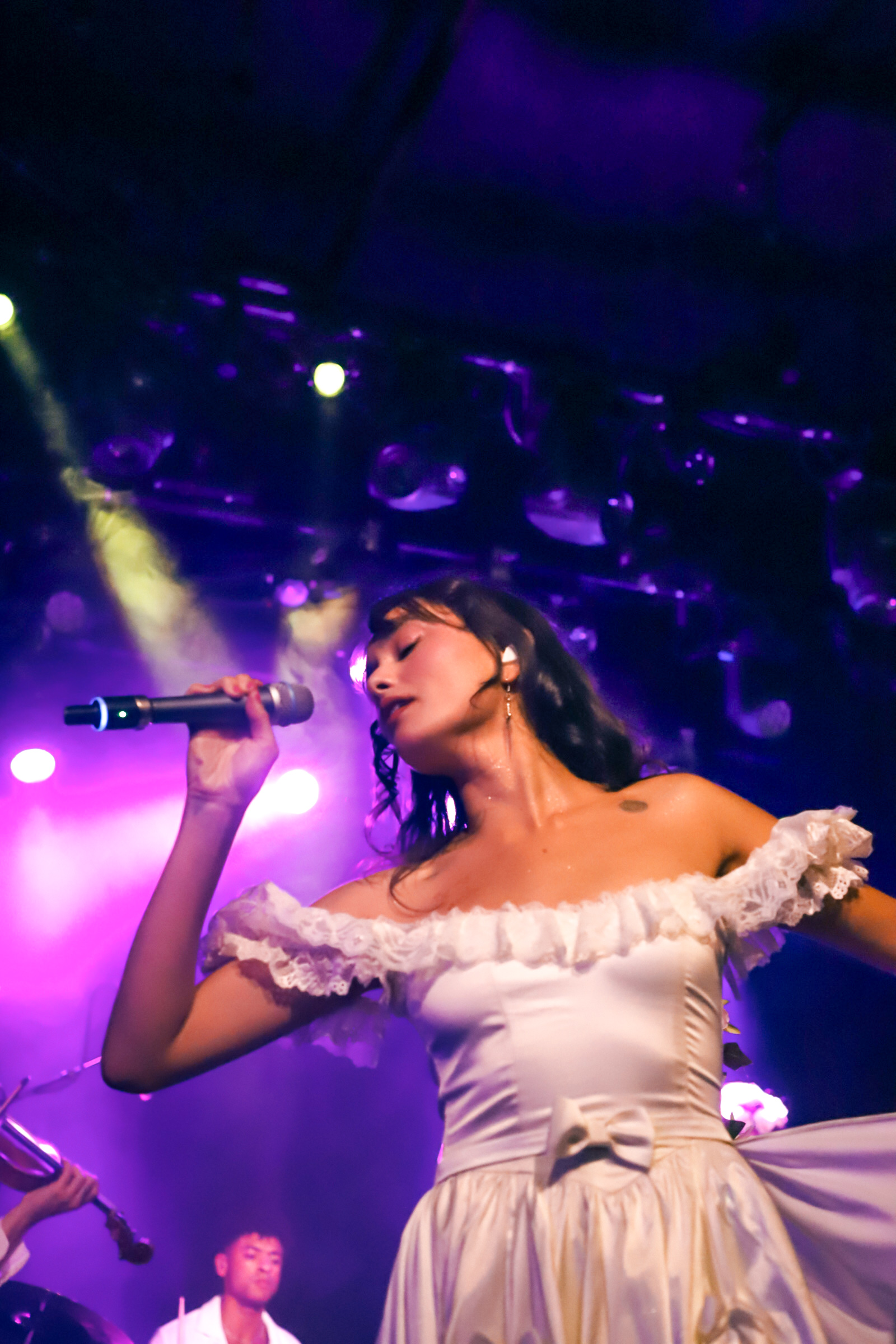 How Ha Vay’s 'Baby I’m the Wolf' Reclaims the Wild Side of Girlhood ...