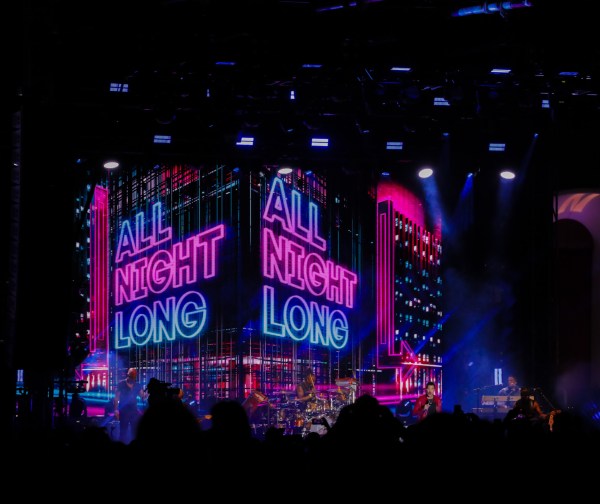 Review | Fool in Love Festival Gathers Pop, Soul and R&B Greats in Los ...