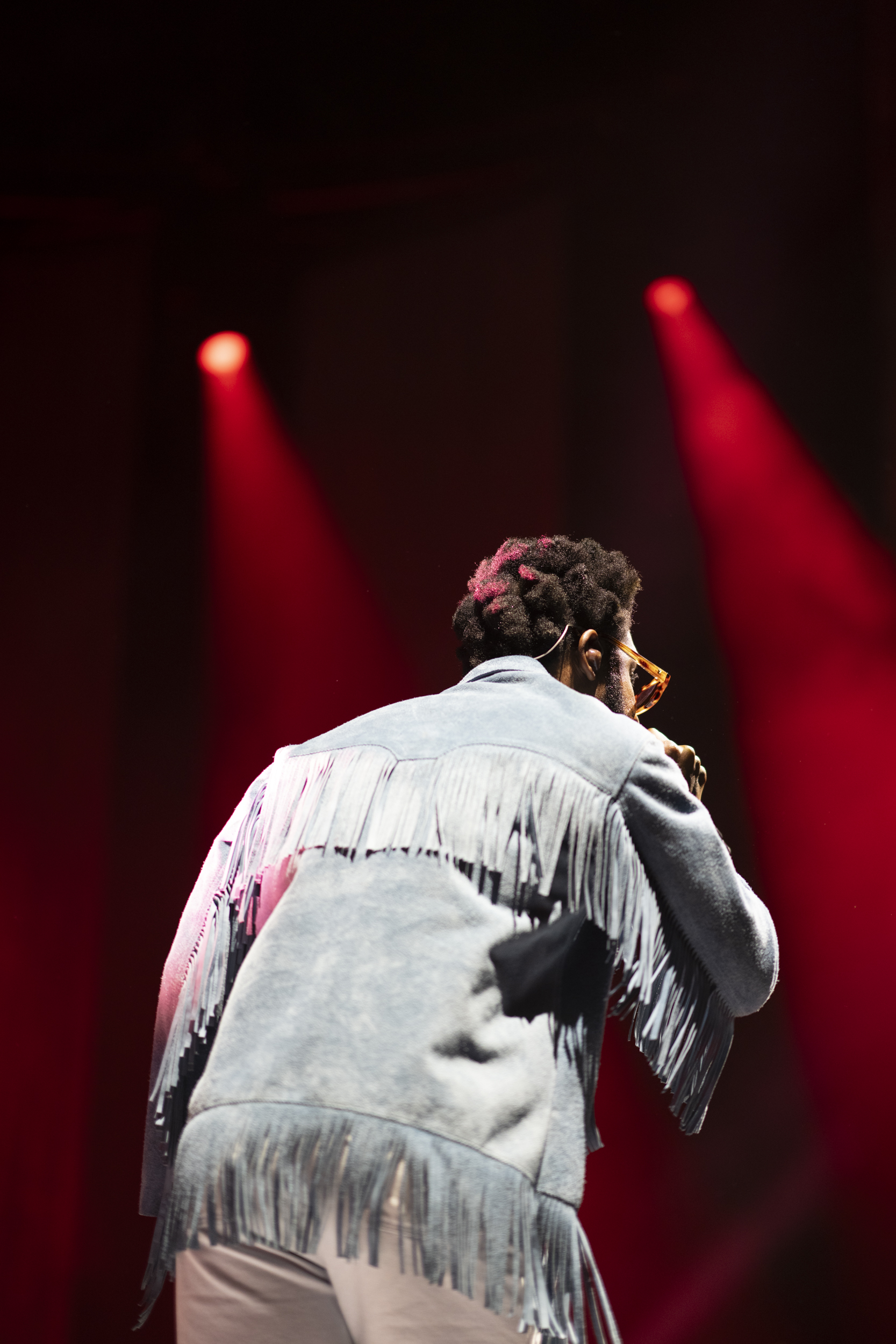 Review | An Entrancing Evening with Leon Bridges at the Santa Barbara ...