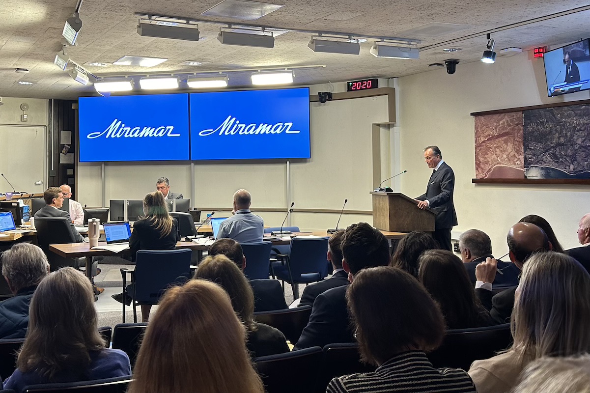 Developer Rick Caruso Among Speakers at Marathon Meeting on Proposed ...