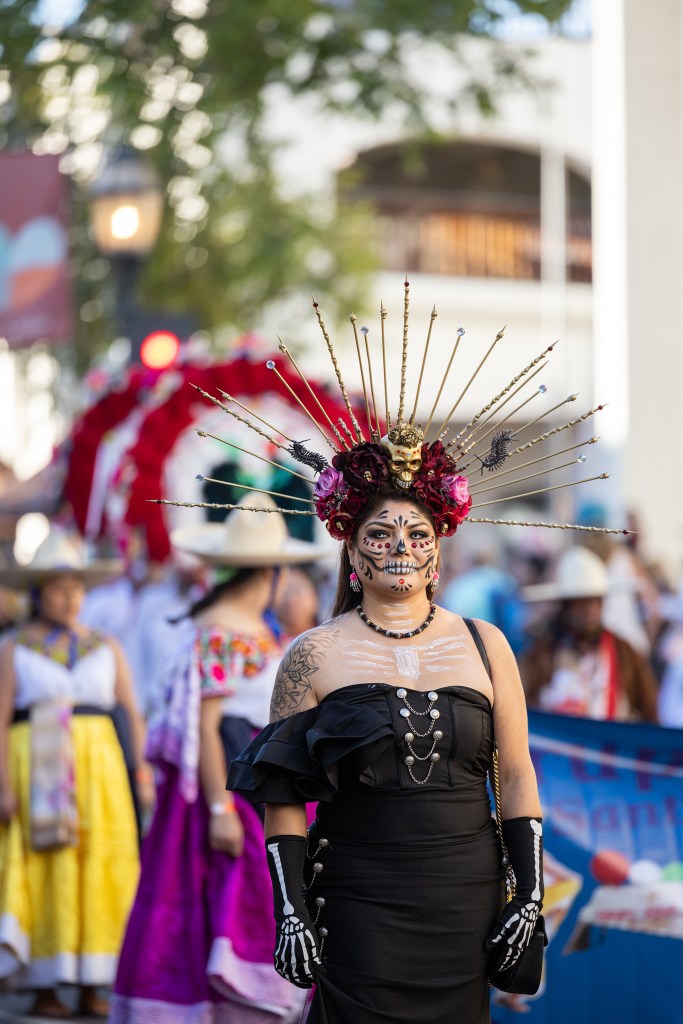 Honoring the Dead, Celebrating Life with Día de Muertos - The Santa ...