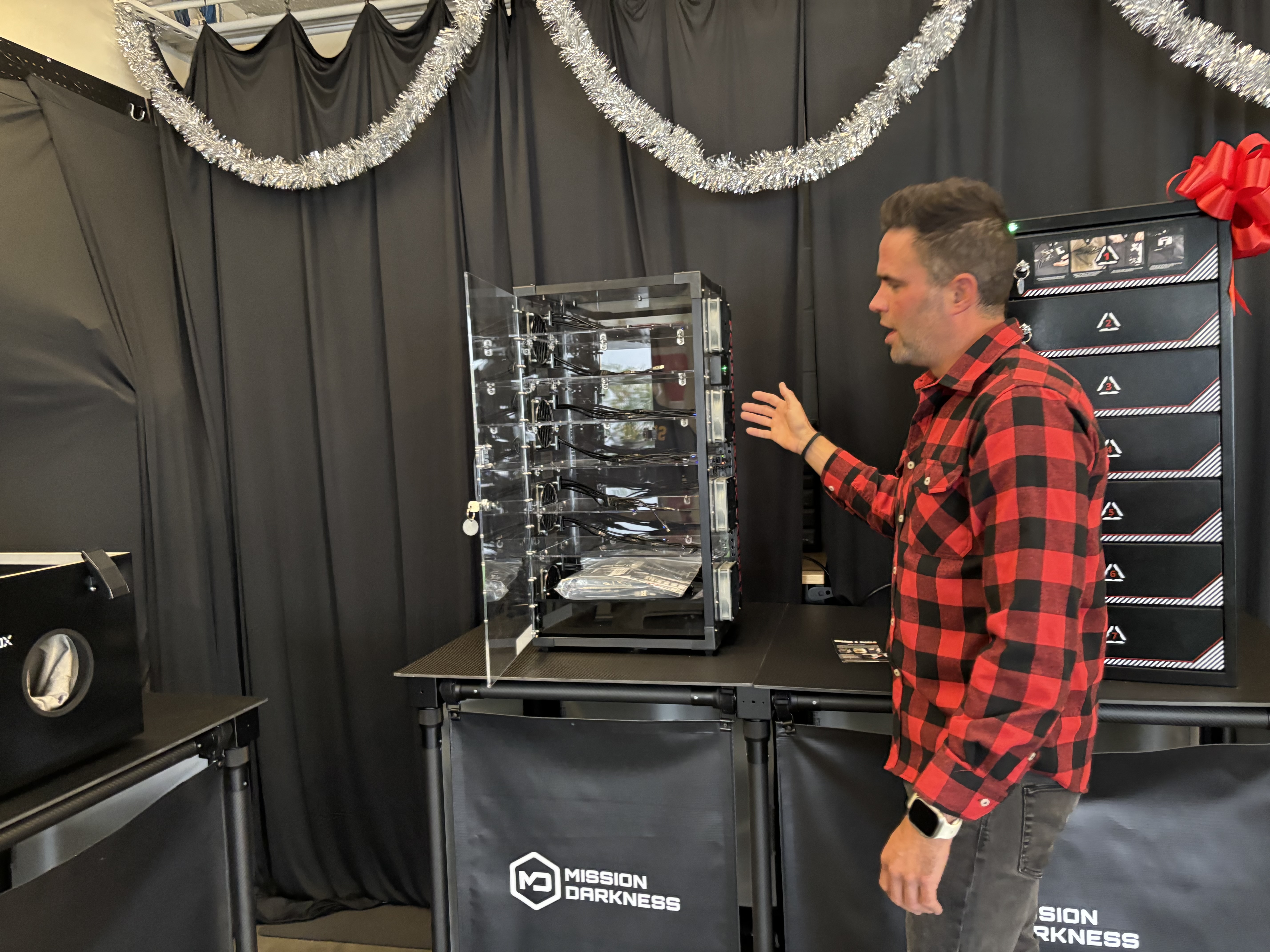 Santa Barbara’s MOS Equipment Donates Faraday Tent to Sheriff’s Office ...