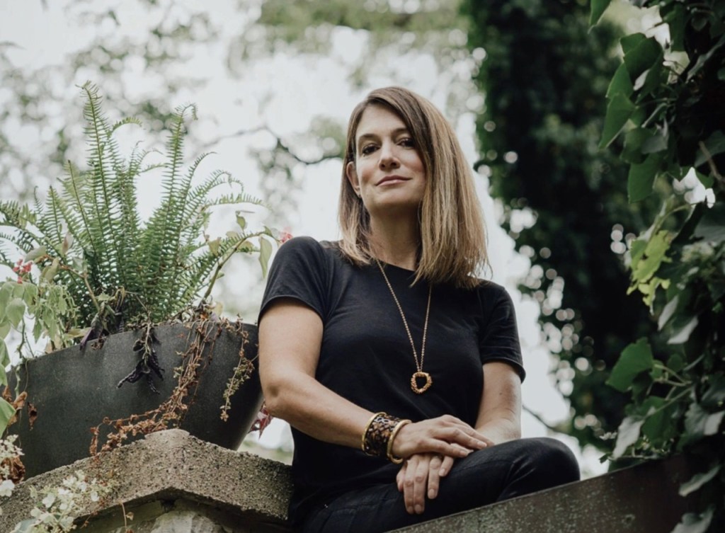 Gillian Flynn Talks About Books, Bravery, and Bad Girls - The Santa ...