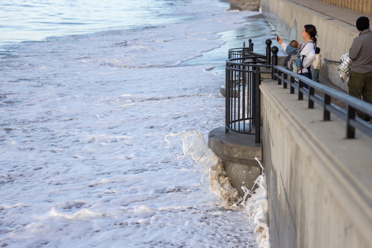 Santa Barbara Sees Sea Levels Rise During King Tide - The Santa Barbara ...