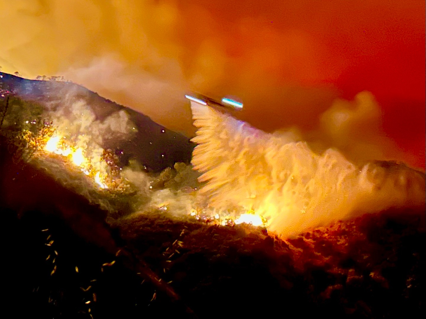 More Than 3,000 Firefighters on Gifford Fire, Now More Than 100,000 ...