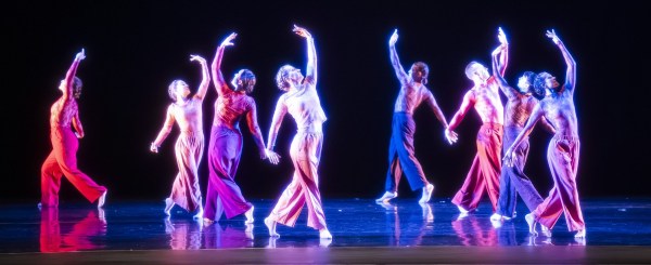 Argentine Tango Meets American Contemporary Dance in a Spectacular ...