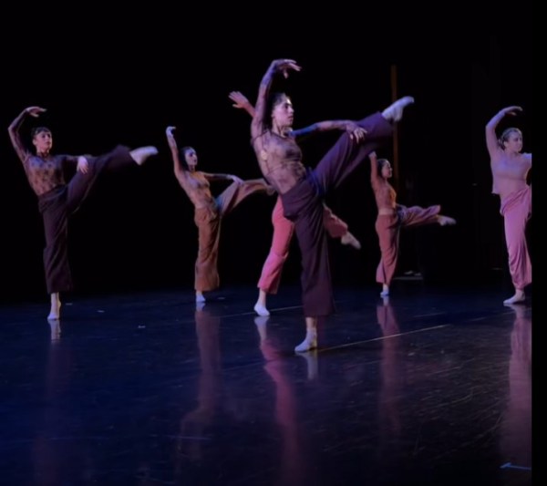Argentine Tango Meets American Contemporary Dance in a Spectacular ...