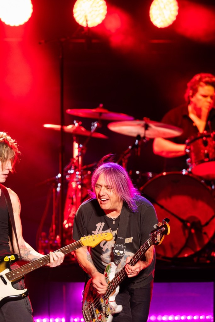 Review | Santa Barbara’s Still Gaga For the Goo Goos - The Santa ...